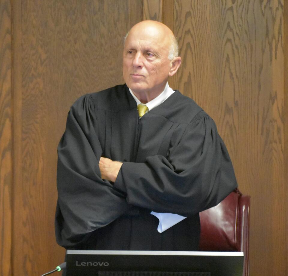 ‘What a judge should be’: Farris retires from the bench after 2 decades ...