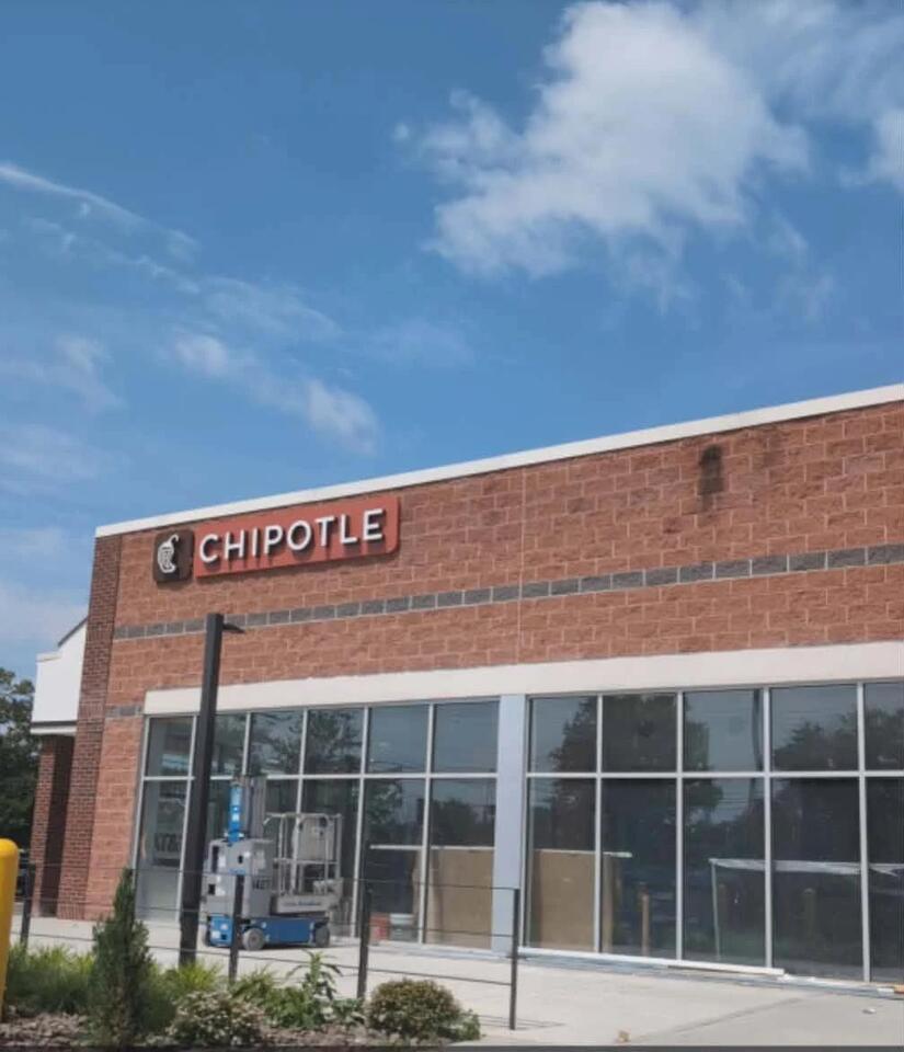 New Restaurant Signs Confirm Huge Hudson Valley Expansion Plan - NewsBreak
