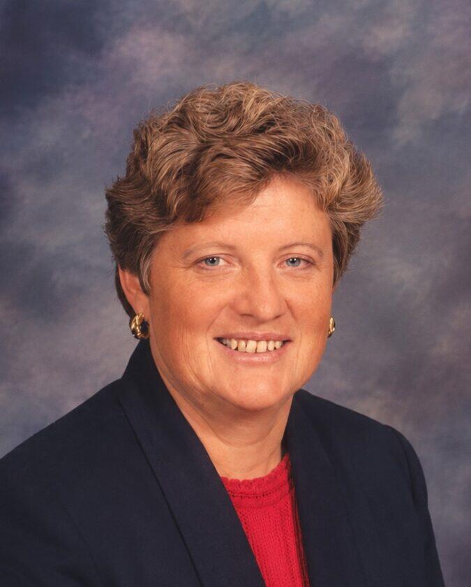 Ella Schon - NewsBreak