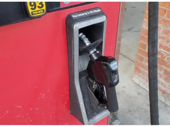 Georgia gasoline prices spike with higher demand, increased oil prices