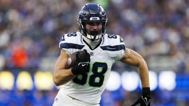AJ Barner injury update: Latest news on Seahawks TE's status in Week 18 ...