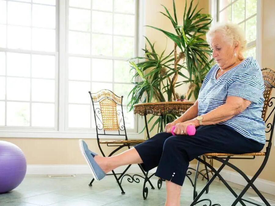 The 5 Best Chair Exercises for Back Pain That Are Easy to Do Right at Home