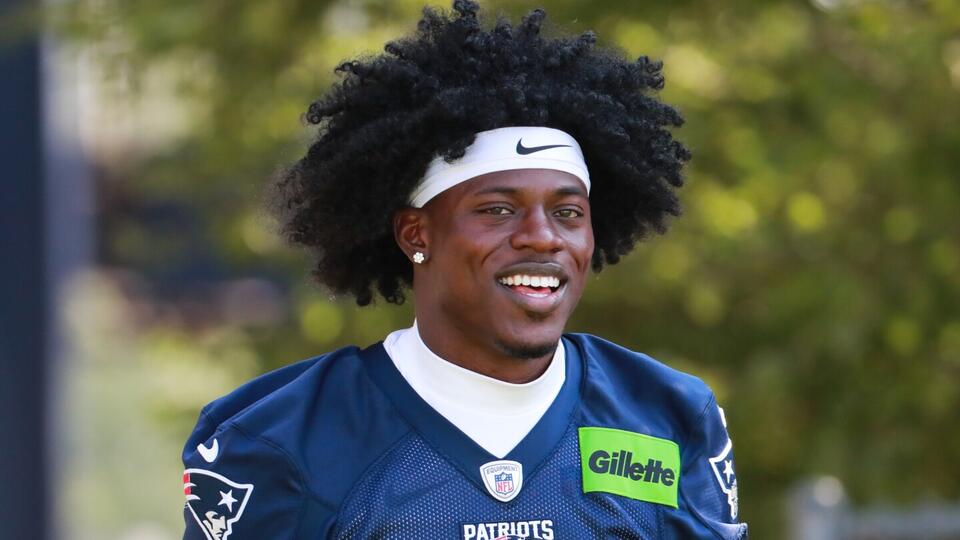 Patriots CB Marcellas Dial suffers torn ACL at training camp - NewsBreak