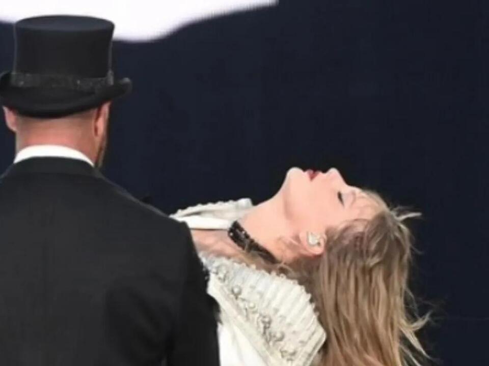 Taylor Swift Is “Still Swooning” Over Boyfriend Travis Kelce’s “Eras” Tour Debut (And So Are Fans)