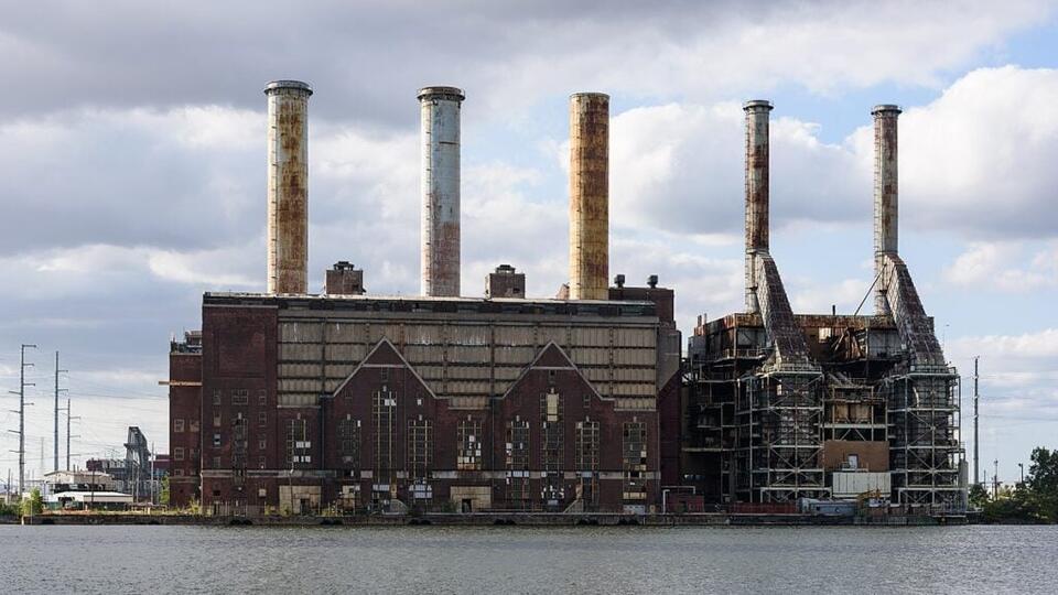 Utilities want to regain the ability to build power plants in PJM ...