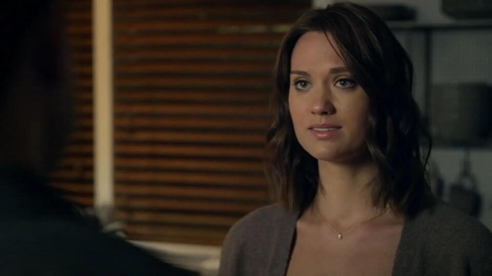 Who is Commander Hicks's daughter in S.W.A.T.? Character and her arc ...