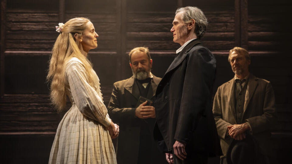 Photos: Get a 1st Look at Denise Gough and Billy Crudup in - NewsBreak