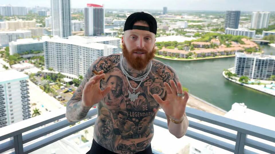 NFL superstar Maxx Crosby releases rap track named after Twitch ...