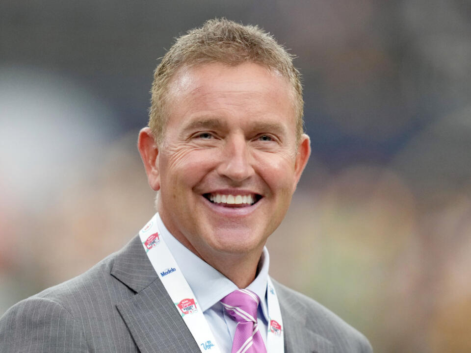 Kirk Herbstreit Fires Back At Fans For 'College GameDay' Criticism Kirk Herbstreit Fires Back At Fans For 'College GameDay' Criticism
