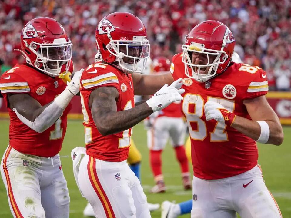 BREAKING: Kansas City Chiefs Suddenly Lose 3 Offensive Weapons And Left ...