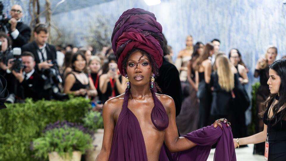 Doechii Wears West African Henna to 2026 Met Gala: 'This Is Grounding ...