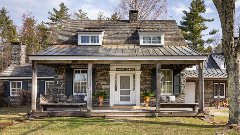 A French country-style Woodstock home, which hosted Bob Dylan, Janis ...