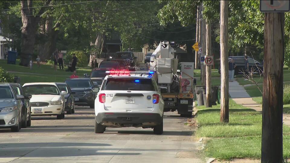 Live power line contact leaves Des Moines man with critical injuries ...