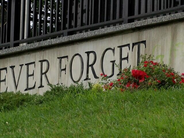 Indiana 9/11 Memorial defaced with graffiti, now says "Never Forget ...