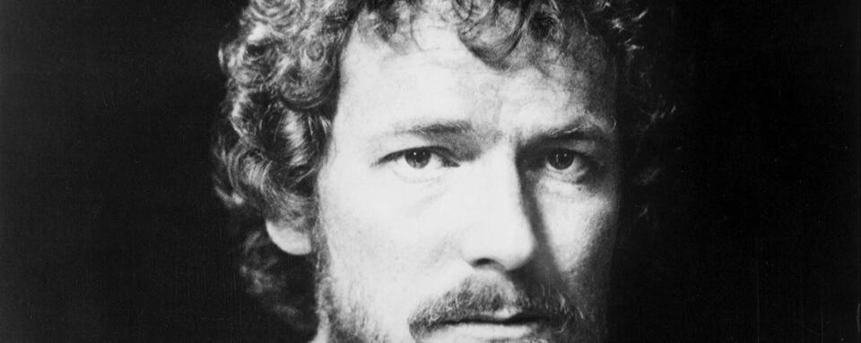 Behind the Meaning of Gordon Lightfoot’s “The Wreck of the Edmund ...