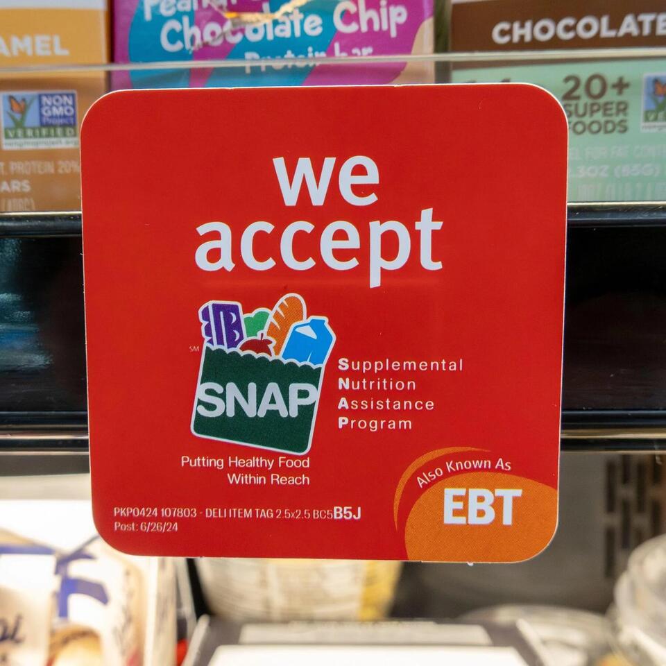 November 2025 SNAP Benefits Suspended Due to Government Shutdown—EBT Card Alert for 42 Million ...