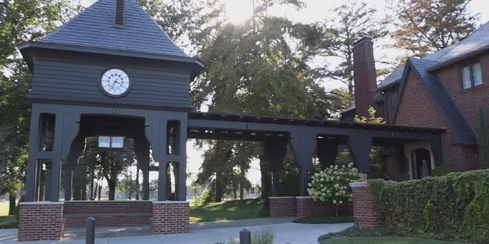 Private school closing at end of semester - NewsBreak
