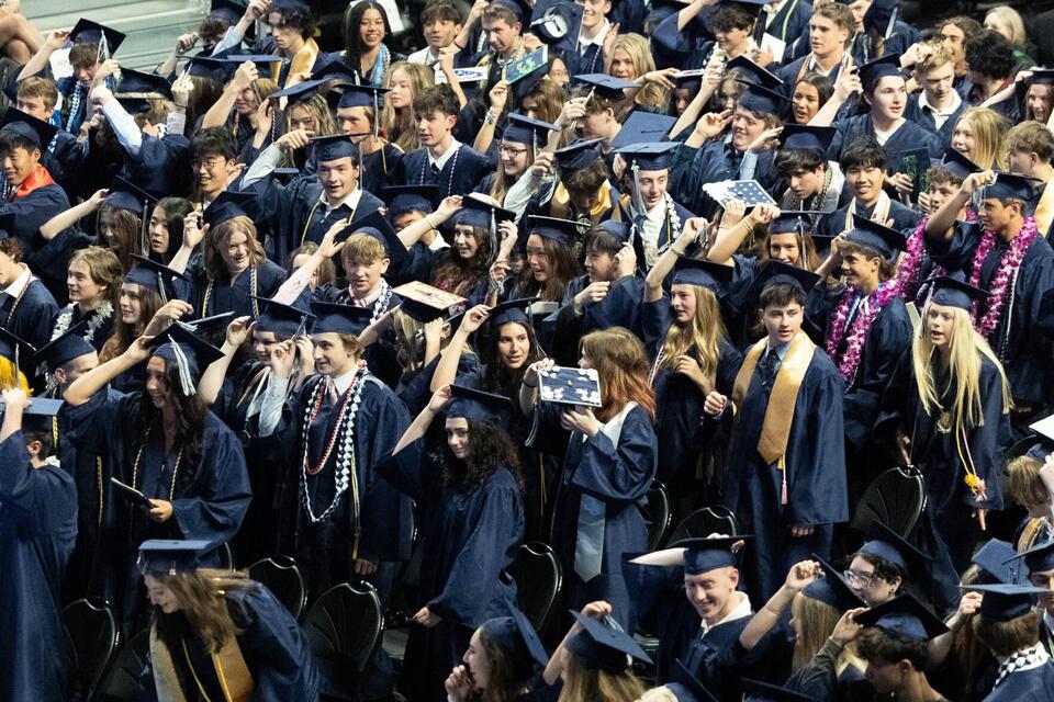 Lake Oswego high school graduation rate continues to be among Oregon’s ...