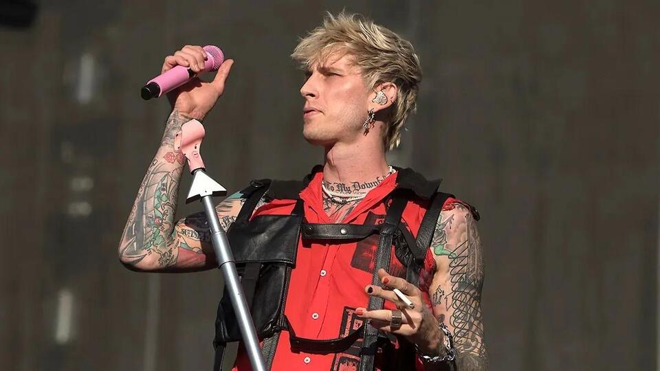 mgk (Machine Gun Kelly) Announces Massive World Tour - NewsBreak