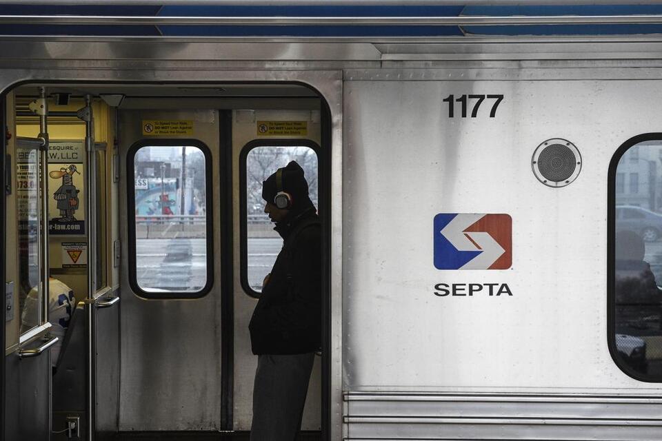 Woman in custody after allegedly stabbing 2 people at SEPTA station ...