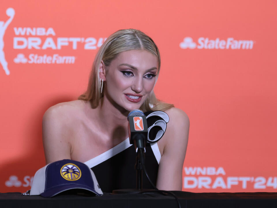 Cameron Brink S Pregame Outfit For Sparks Lynx Takes The Internet By Storm