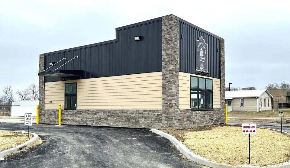 New coffee shop ‘The Daily Grind’ opening for business Feb. 3 on Lake ...
