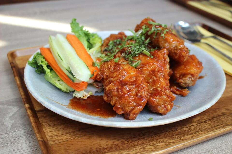Why New York Is A Top Spot For Chicken Wings - NewsBreak