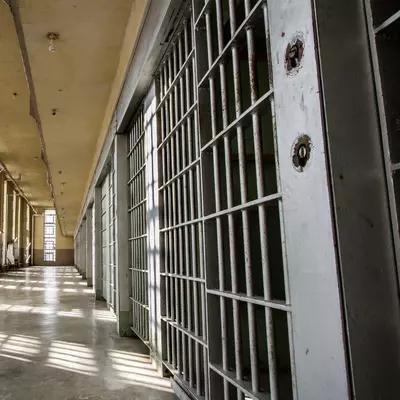Gang fight at Miami federal prison sees 4 taken to hospital - NewsBreak