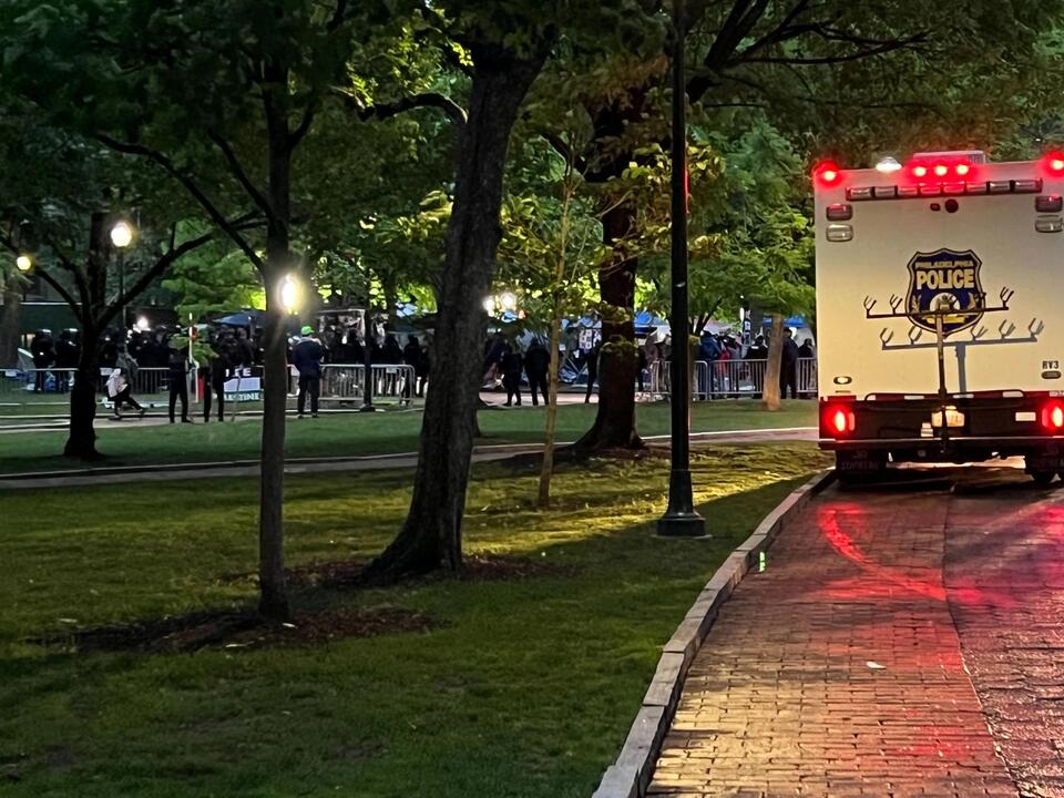 Police arrest protesters, dismantle Palestinian solidarity encampment ...