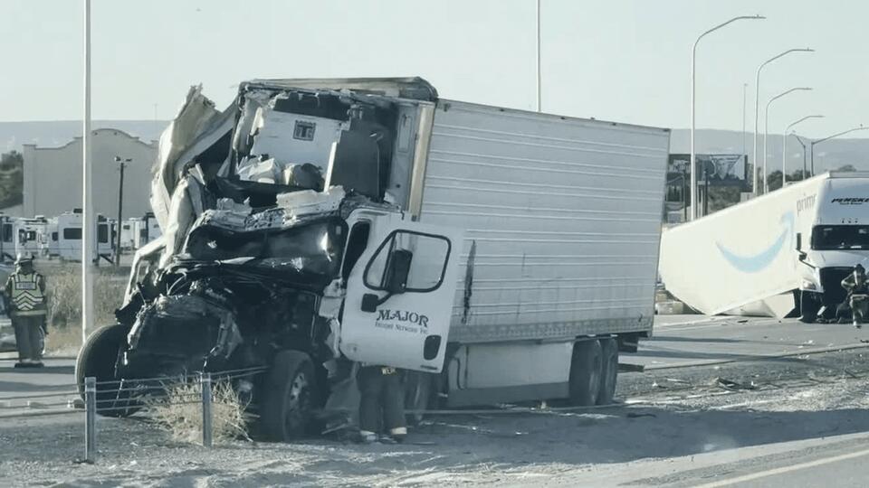 Fatal multi-vehicle crash shuts down I-10 near Las Cruces, lanes reopened - NewsBreak