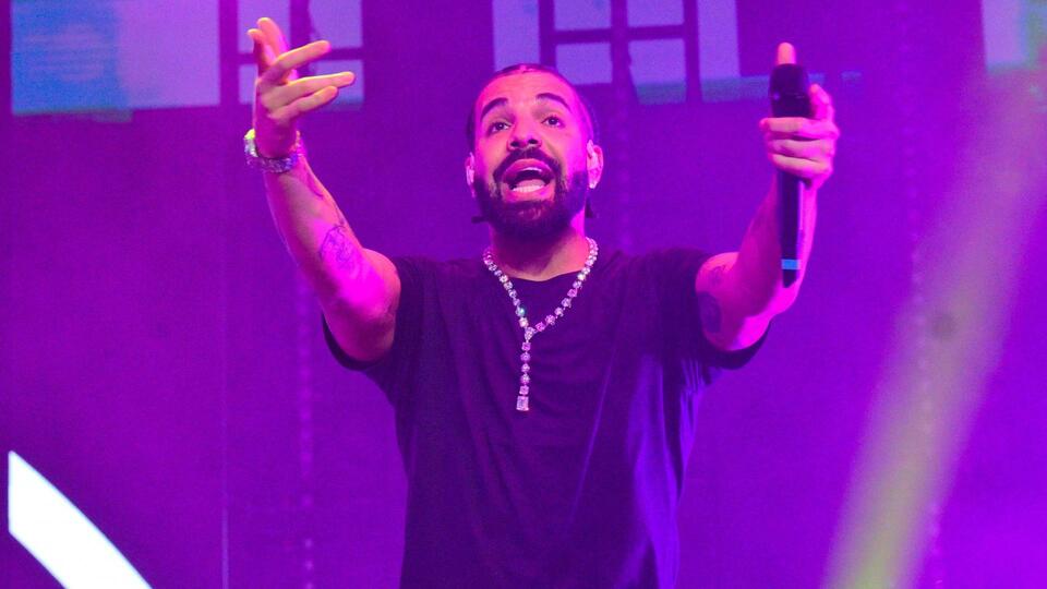 Drake Appears to Acknowledge Alleged "Shopping Spree" Leak With Cade ...