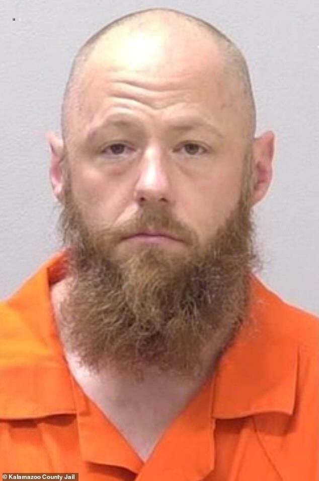 FBI agent and bodybuilder investigating Gretchen Whitmer kidnap plot is ...