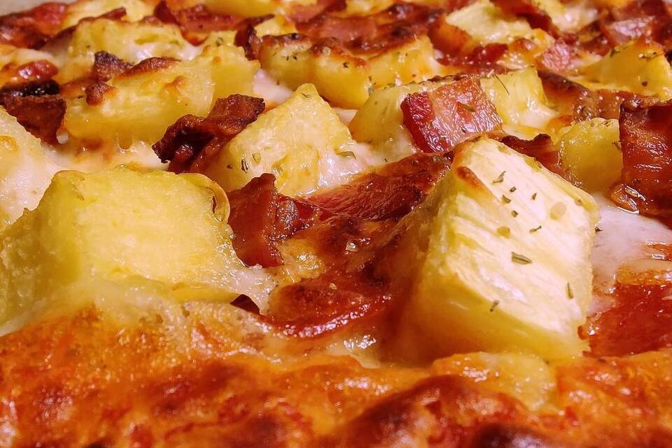 Prince Street Pizza Is Adding Pineapple To Their Pies And Giving Away ...