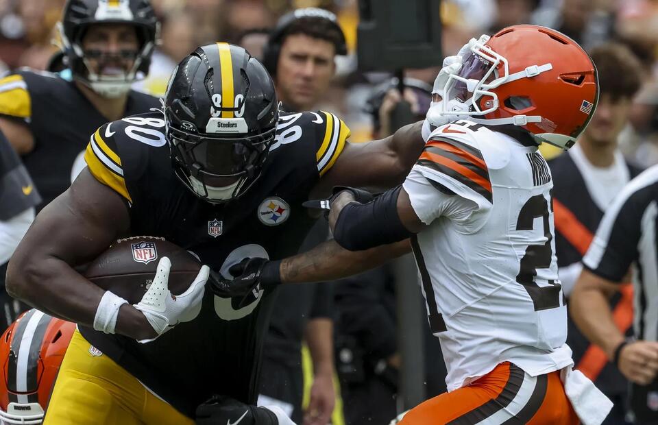 Connor Heyward gets 1st TD, tight ends big again - NewsBreak