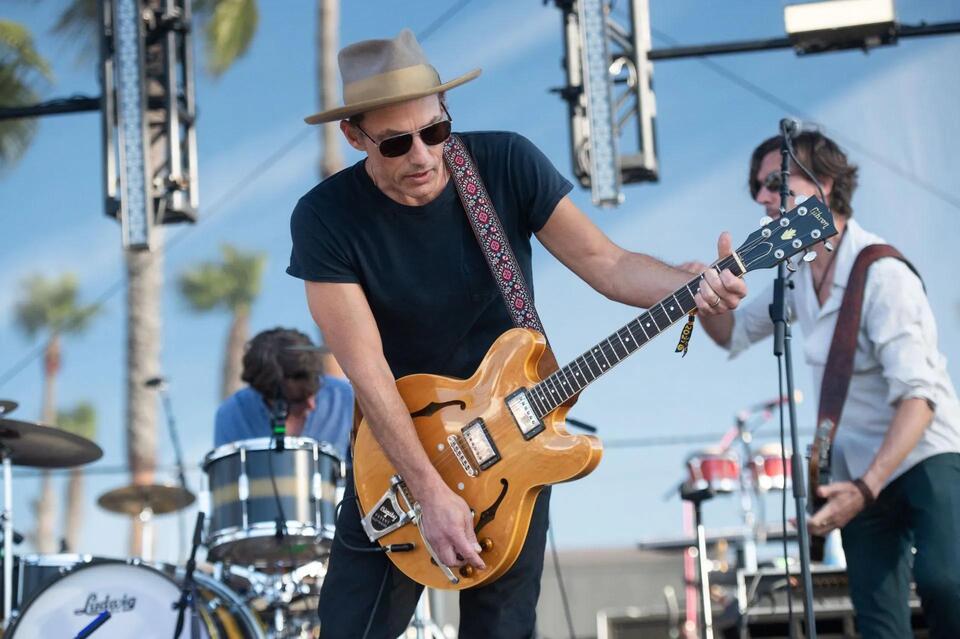 6 best The Wallflowers songs you need to hear - NewsBreak