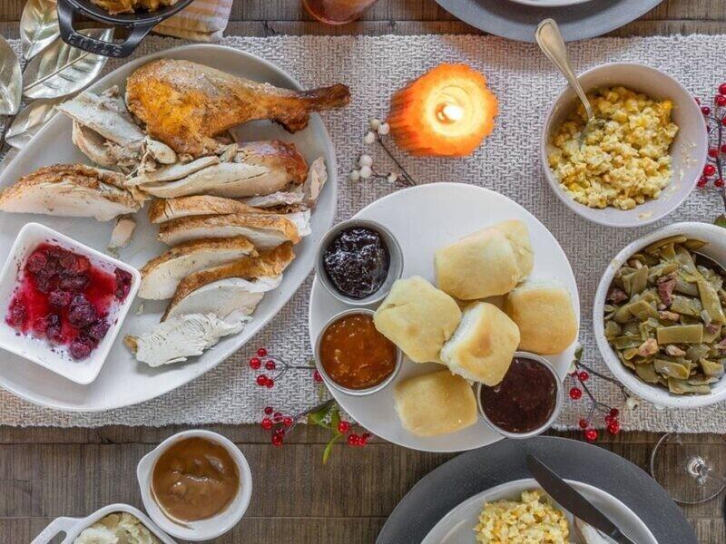 Loveless Cafe Thanksgiving Meal Packs Now Available - NewsBreak