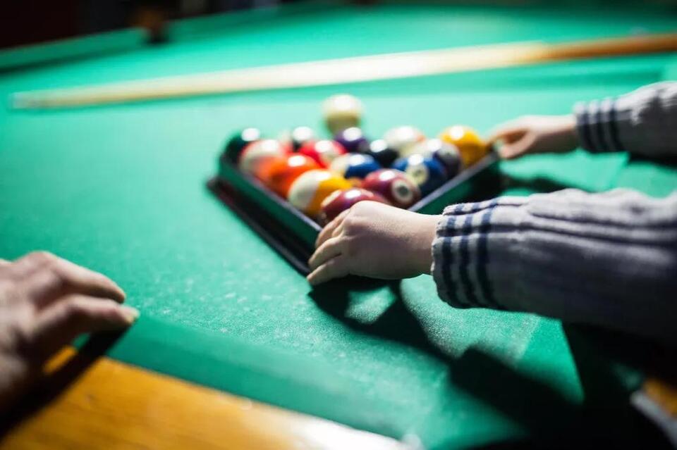 Iowa Teen to Compete All Over the World in Professional Pool - NewsBreak