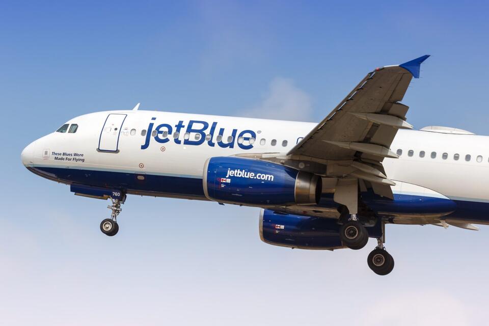 JetBlue Maintenance Workers Make Horrifying Discovery After Two Dead ...