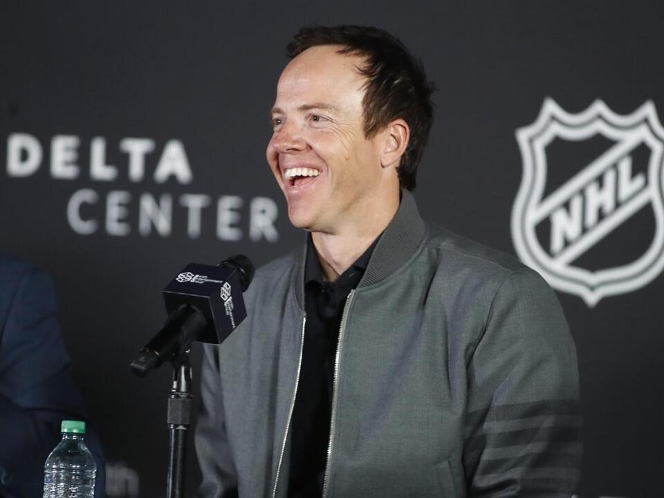 Comparing Coyotes Owner Alex Meruelo to NHL Utah Owner Ryan Smith