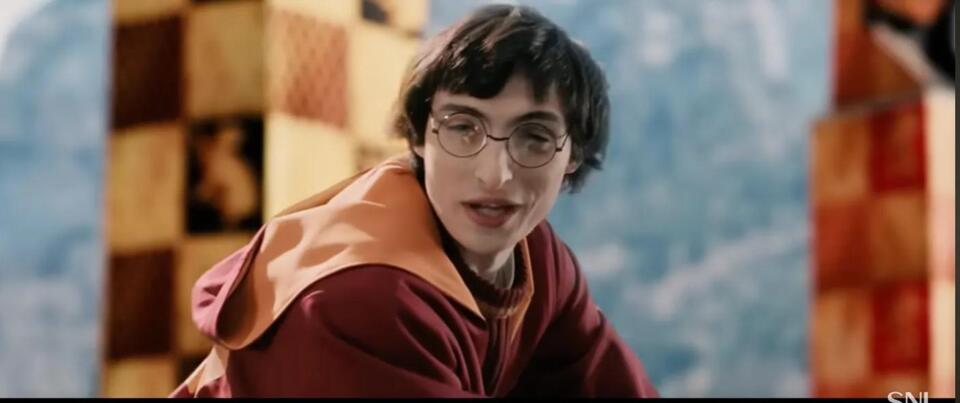 SNL Spoofs ‘Heated Rivalry’ With ‘Heated Wizardy’ Sketch - NewsBreak