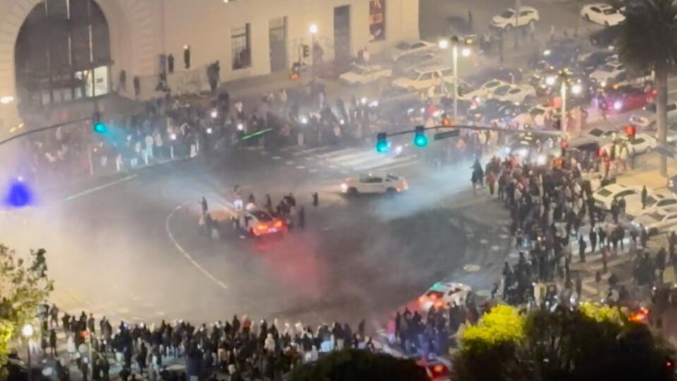 Chaotic sideshows erupt along lawless California city's waterfront with ...