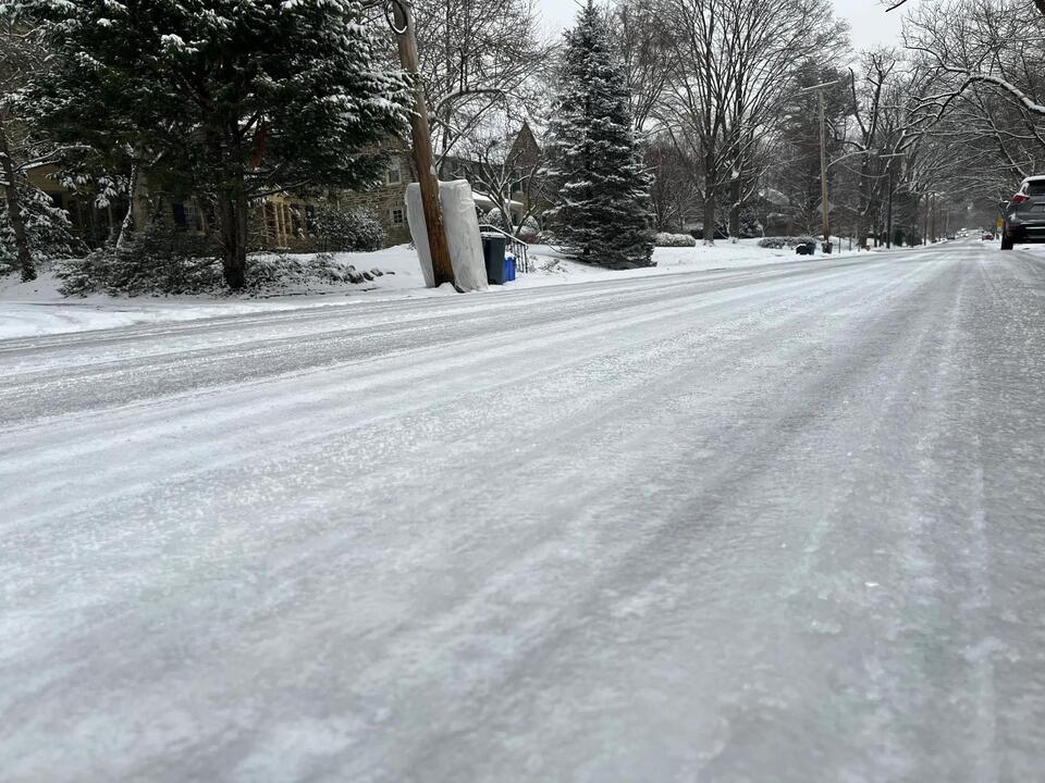 Drivers, be warned: Freezing rain and low temps creating slick road ...