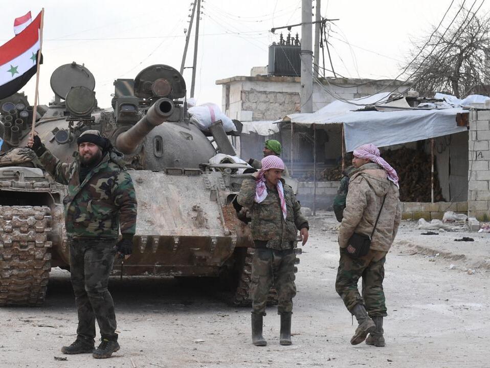 Syria to Demobilize Tens of Thousands of Reservists: Defense Official