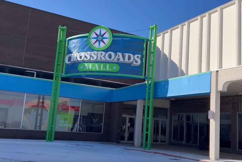 Crossroads Mall in Waterloo, IA: Past Glory and Future $20M Plans ...