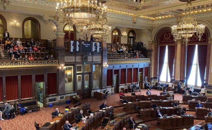 Iowa Legislature begins 2026 work, South Dakota gavels in next - NewsBreak