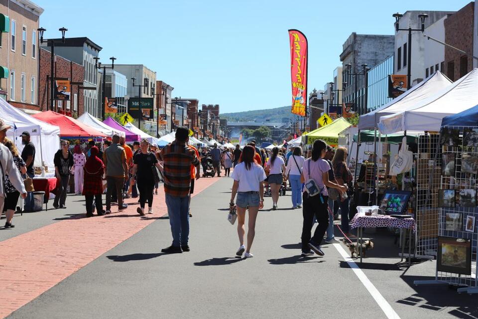 Village of Endicott celebrates New York’s state fruit in 40th annual ...