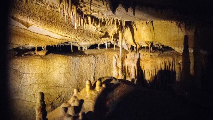 14 Hidden Caves in the U.S. With Ancient Secrets Inside - NewsBreak