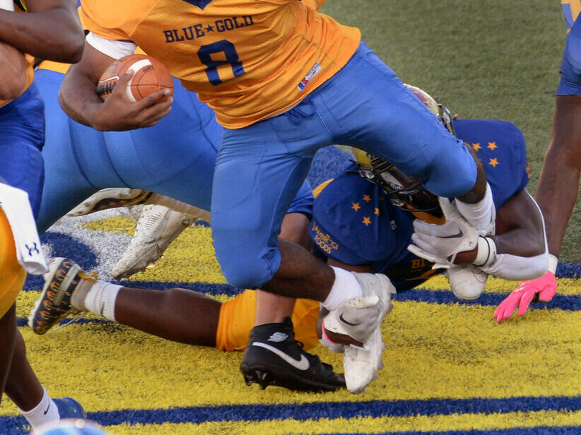 Gold can't stop Blue from making it three wins in a row