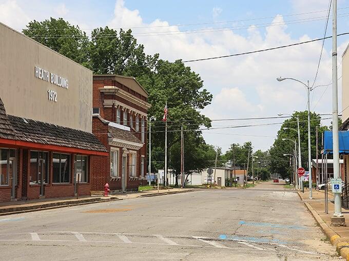 10 Charming Towns In Arkansas So Affordable, You Can Live On Social ...