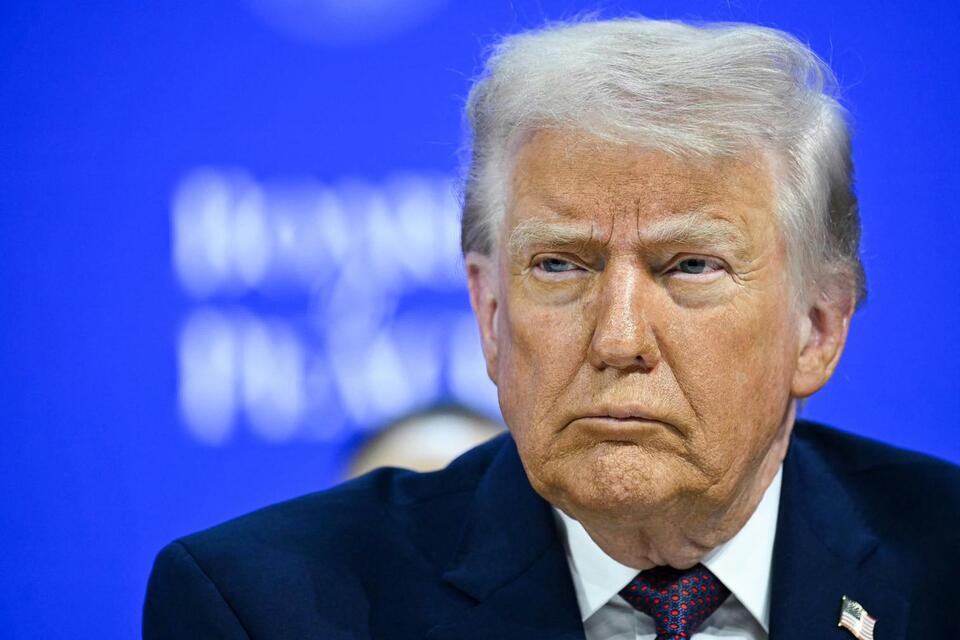 Transcript: A Dem Senator’s Harsh Takedown of Trump: “Breaking Point ...